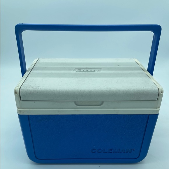 Coleman | Kitchen | Vtg Coleman Small Blue Lunchbox 6 Pack Flip Lid ...